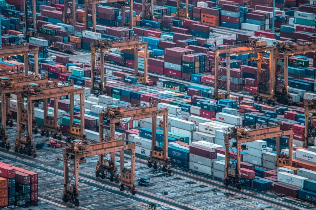 The Rise of UniUni Global Shipping: A Game-Changer in Logistics - LooperBuy